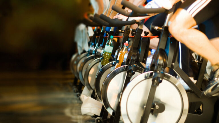 Spinning Τι είναι και ποια τα πλεονεκτήματα Να γιατί το spinning θα ...